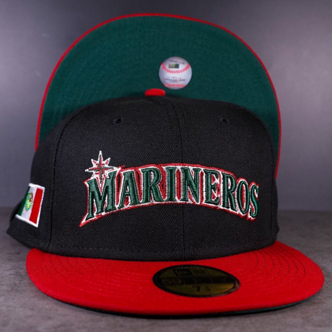 Seattle Mariners New Era "Marineros" Script Black/H Red Bill and DK ...